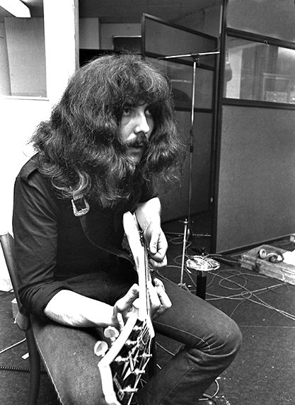 On this day - February 19th, 1948 Tony Iommi was born | Scrolller