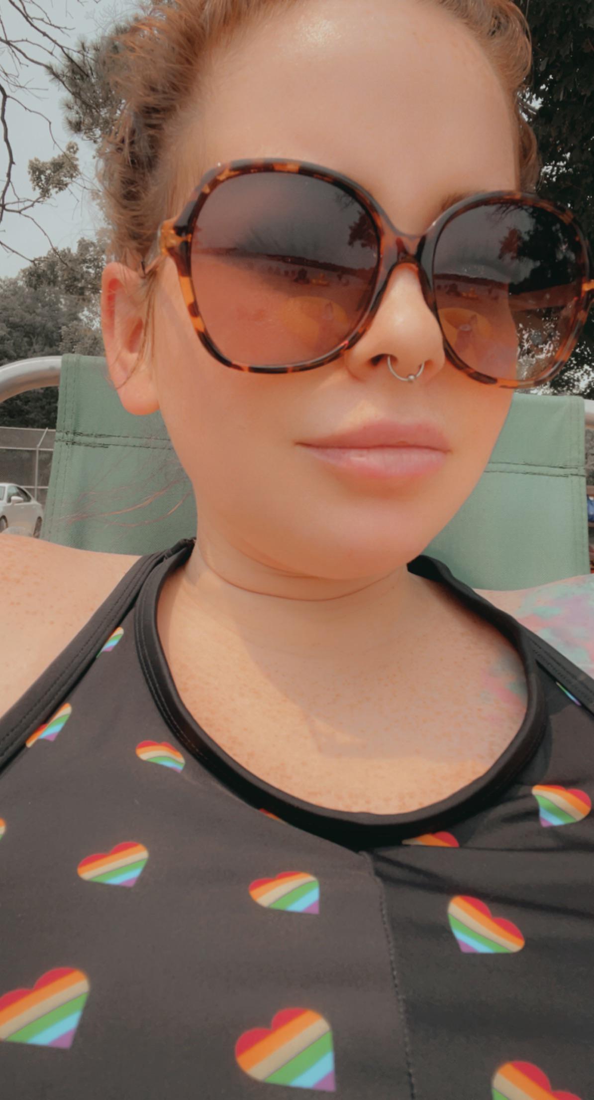 On Vacation And Meeting Up With Friends For Hot Sexy Fun 🐱 Milf Lactating Cum Shots