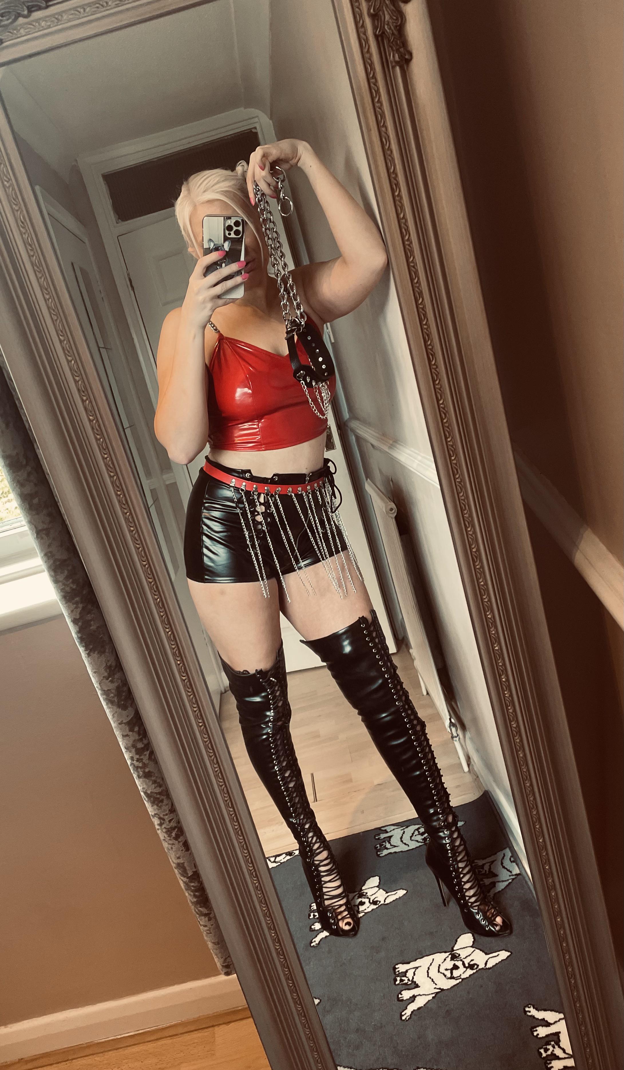 On your knees for your master | Scrolller