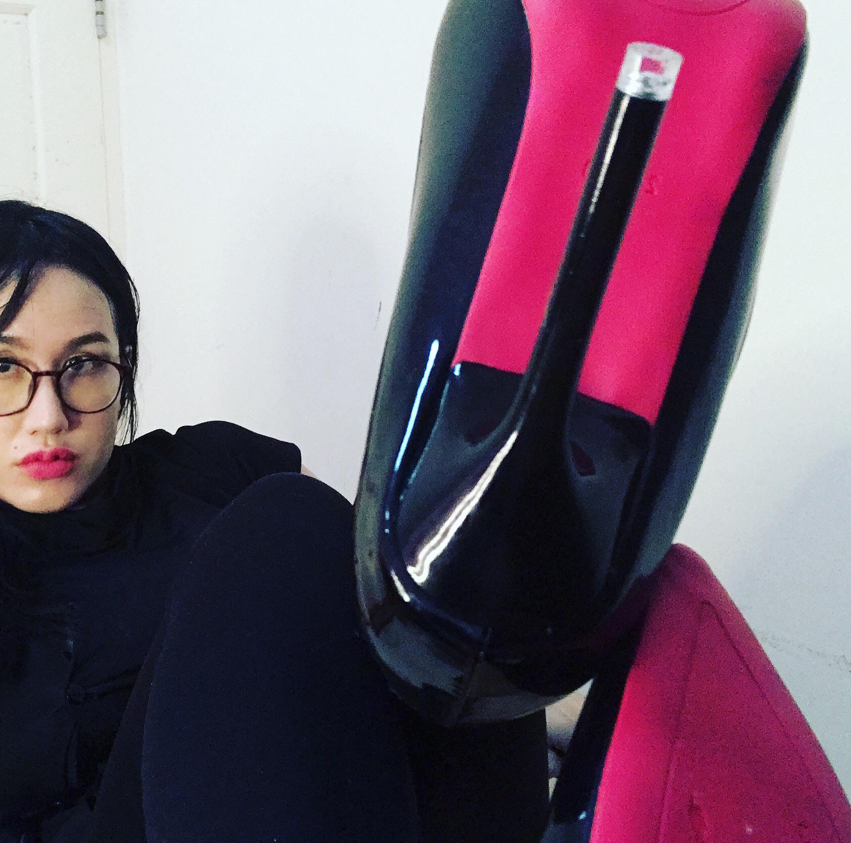 On your knees get ready to shine my shoes! | Scrolller