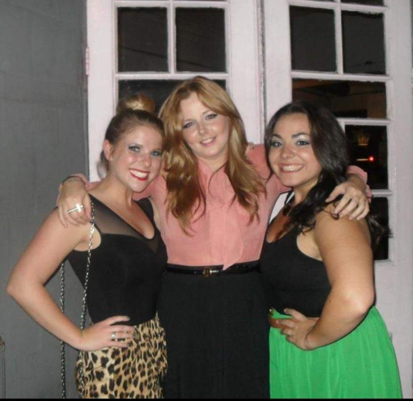 One American and two British girls | Scrolller