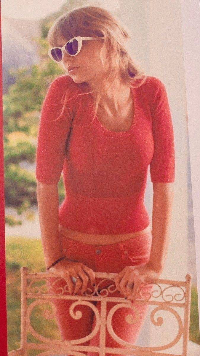 One of my favorite pictures of Taylor from the red era | Scrolller