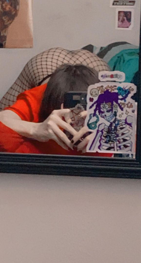 oops~ i forgot my pants, hope you don’t mind | Scrolller