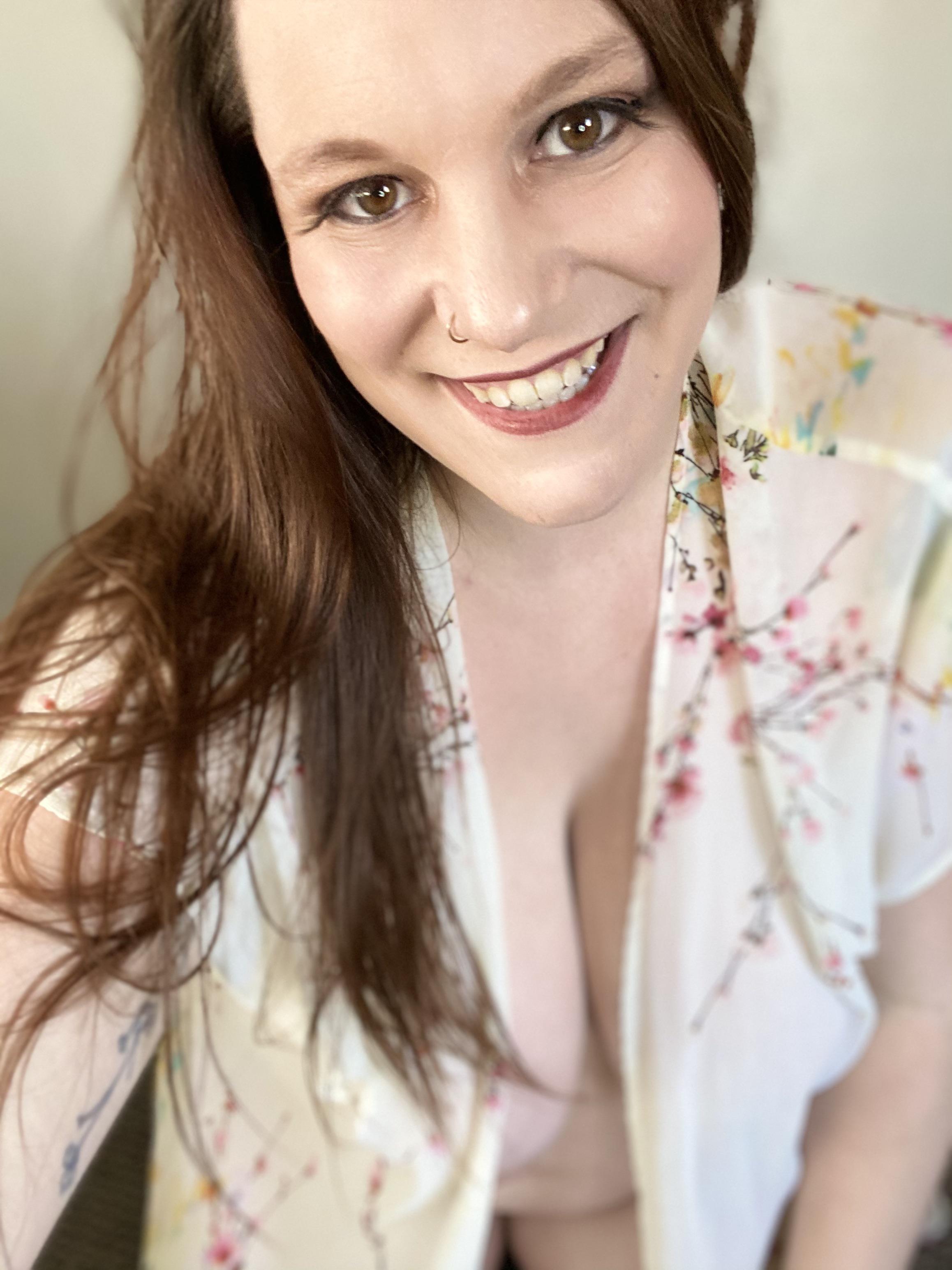 Oops, is my blouse open? | Scrolller