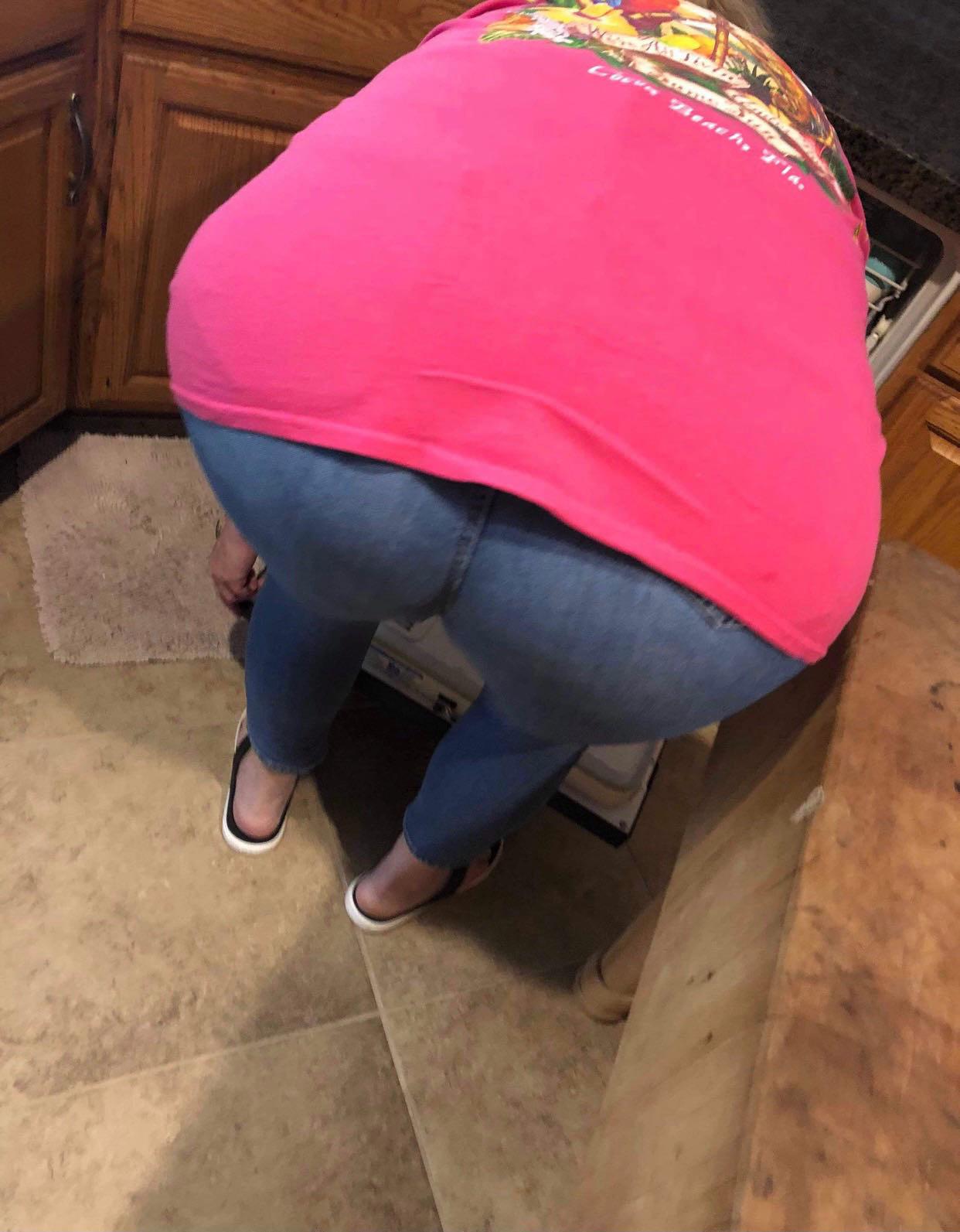 Stepmom bent over | Scrolller