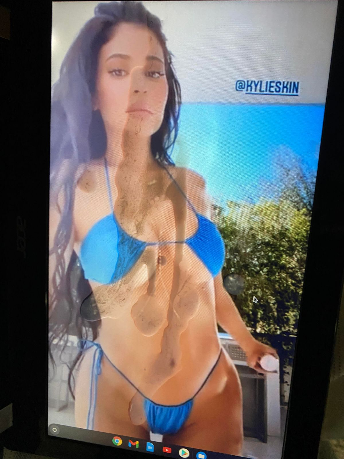 Other one for the Queen | Scrolller