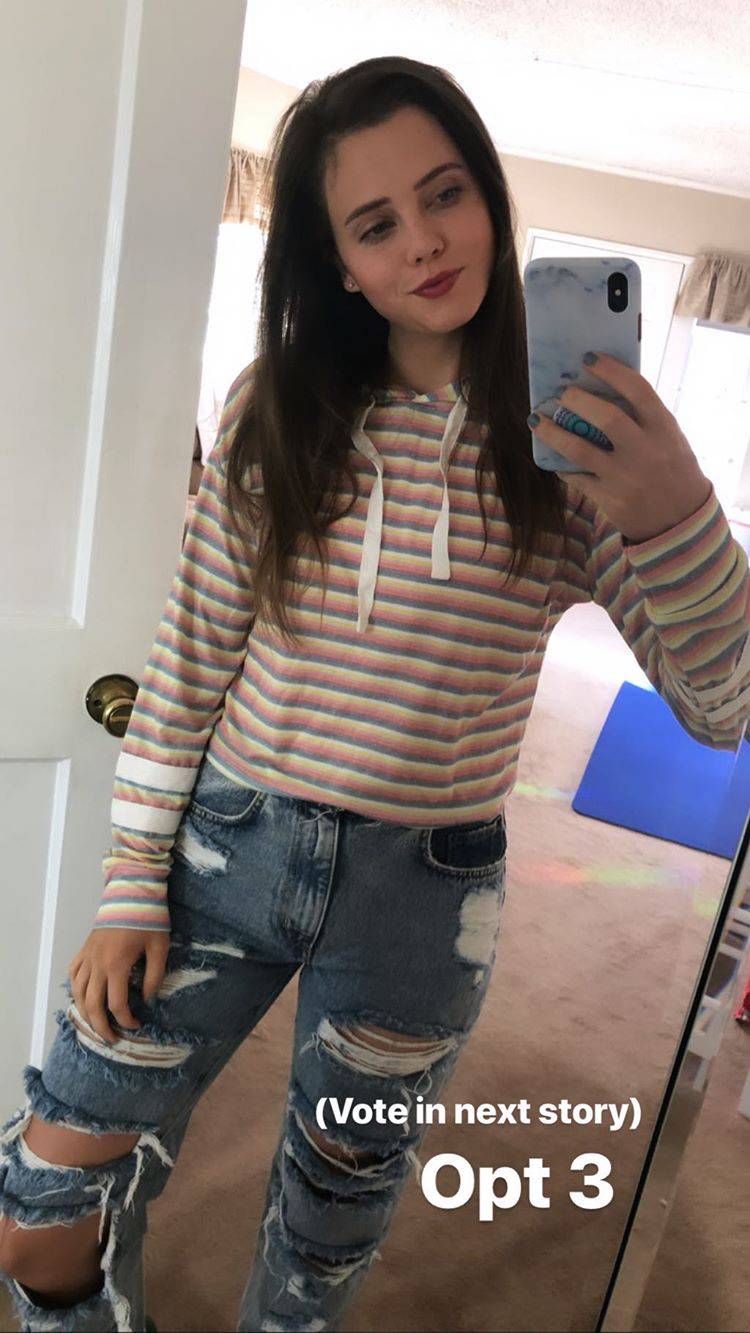Outfit 3 Scrolller