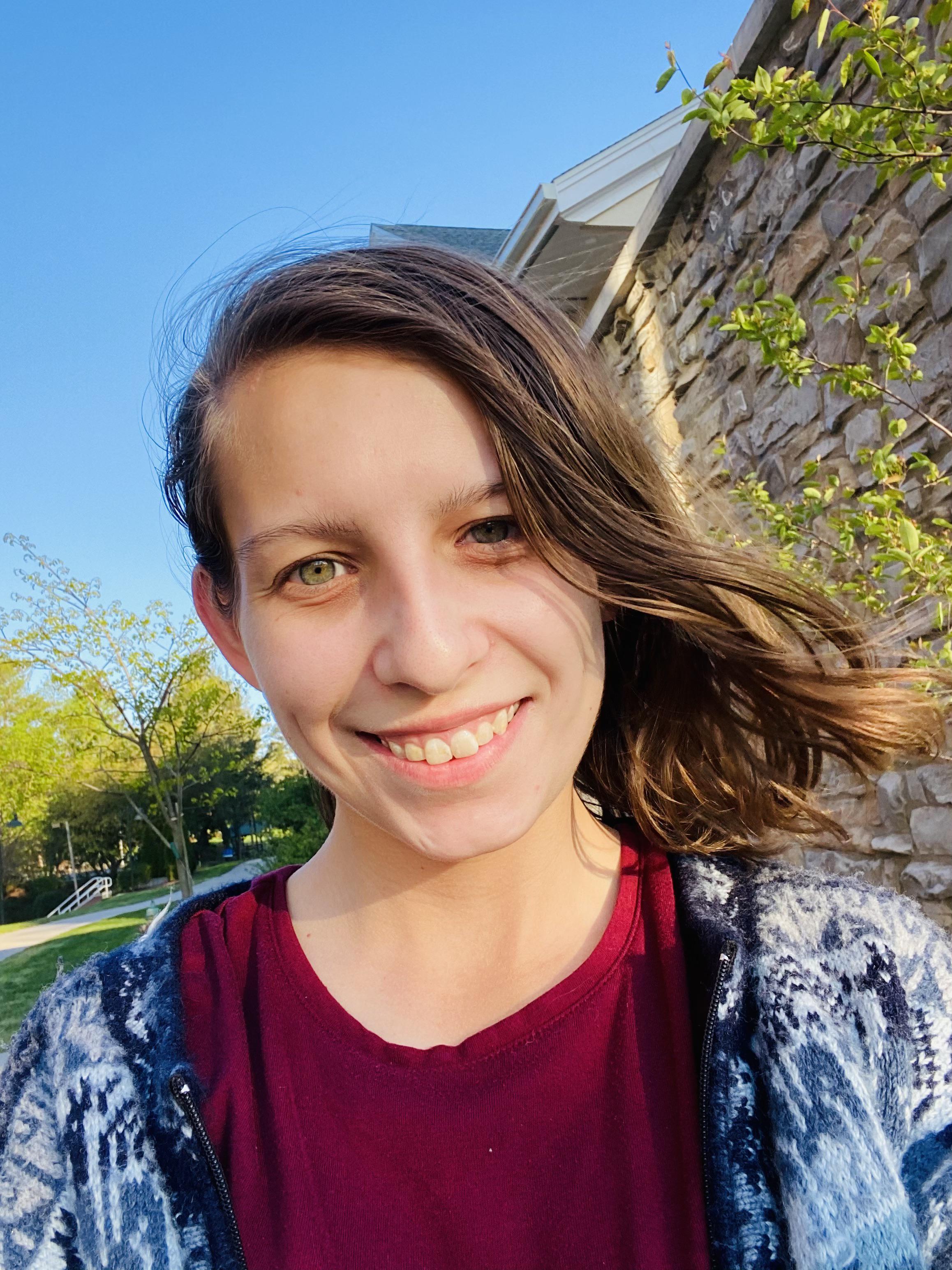 golden hour + green eyes = cool combo lol | Scrolller