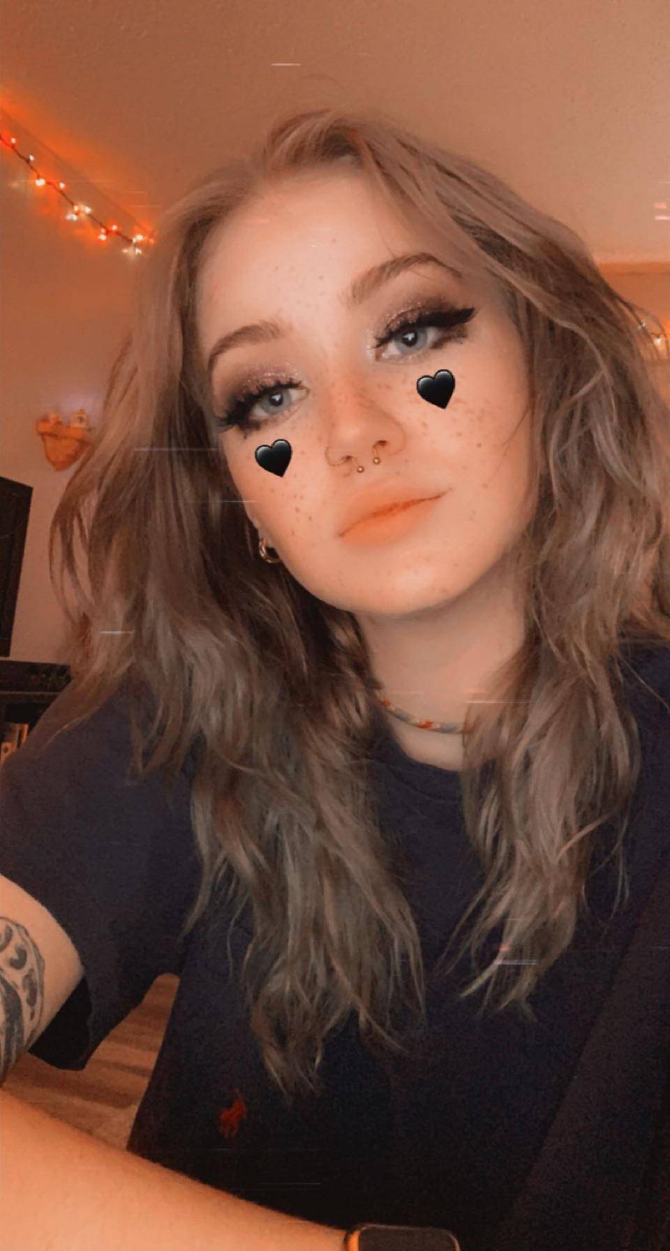 [Over 18] The first time I have truly felt pretty and confident in so, so long. I missed this me ...