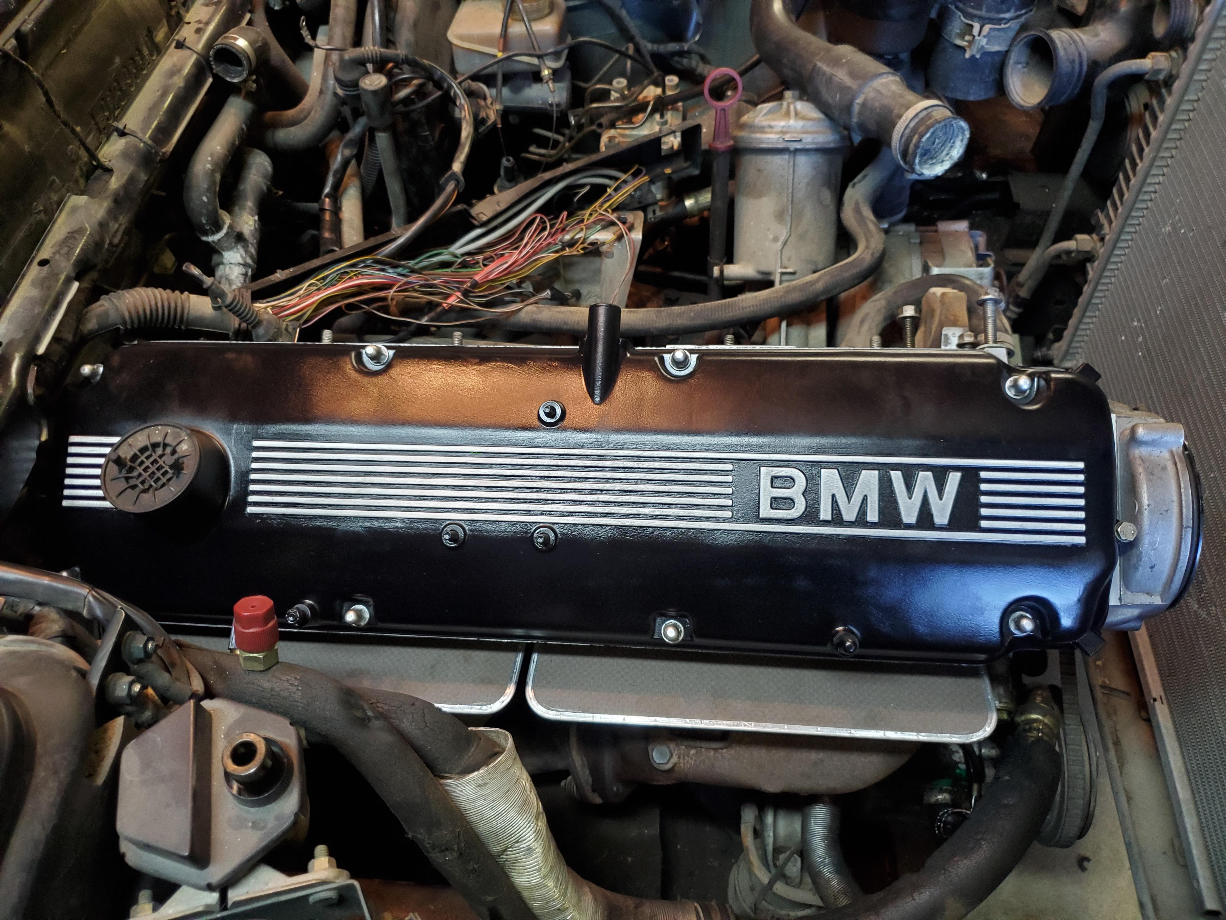 Painted the Valve cover | Scrolller