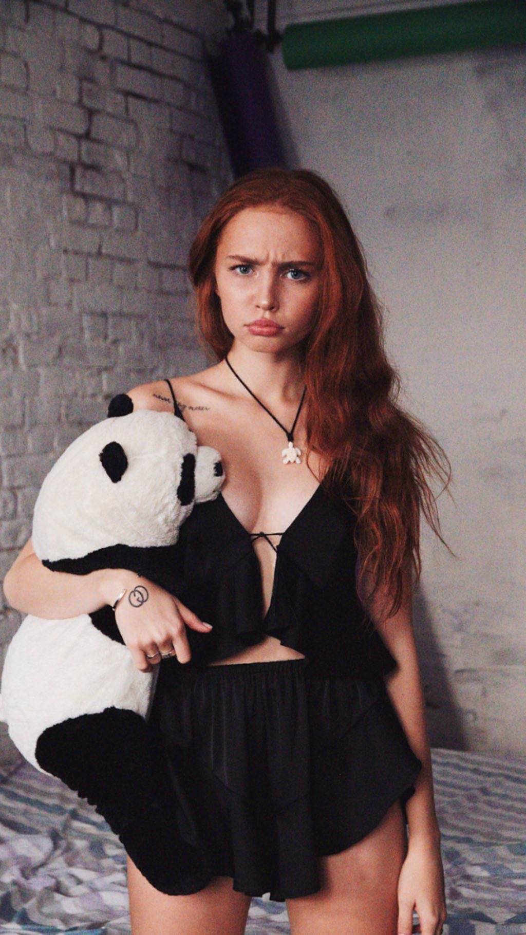 Panda 🐼 | Scrolller