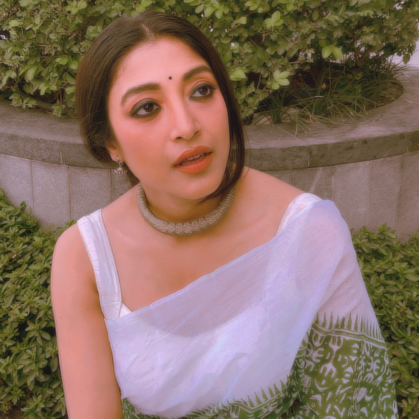 Discover more like BengaliCelebs: Paoli Dam : Dusky seductress from Bengal and Related Content ...