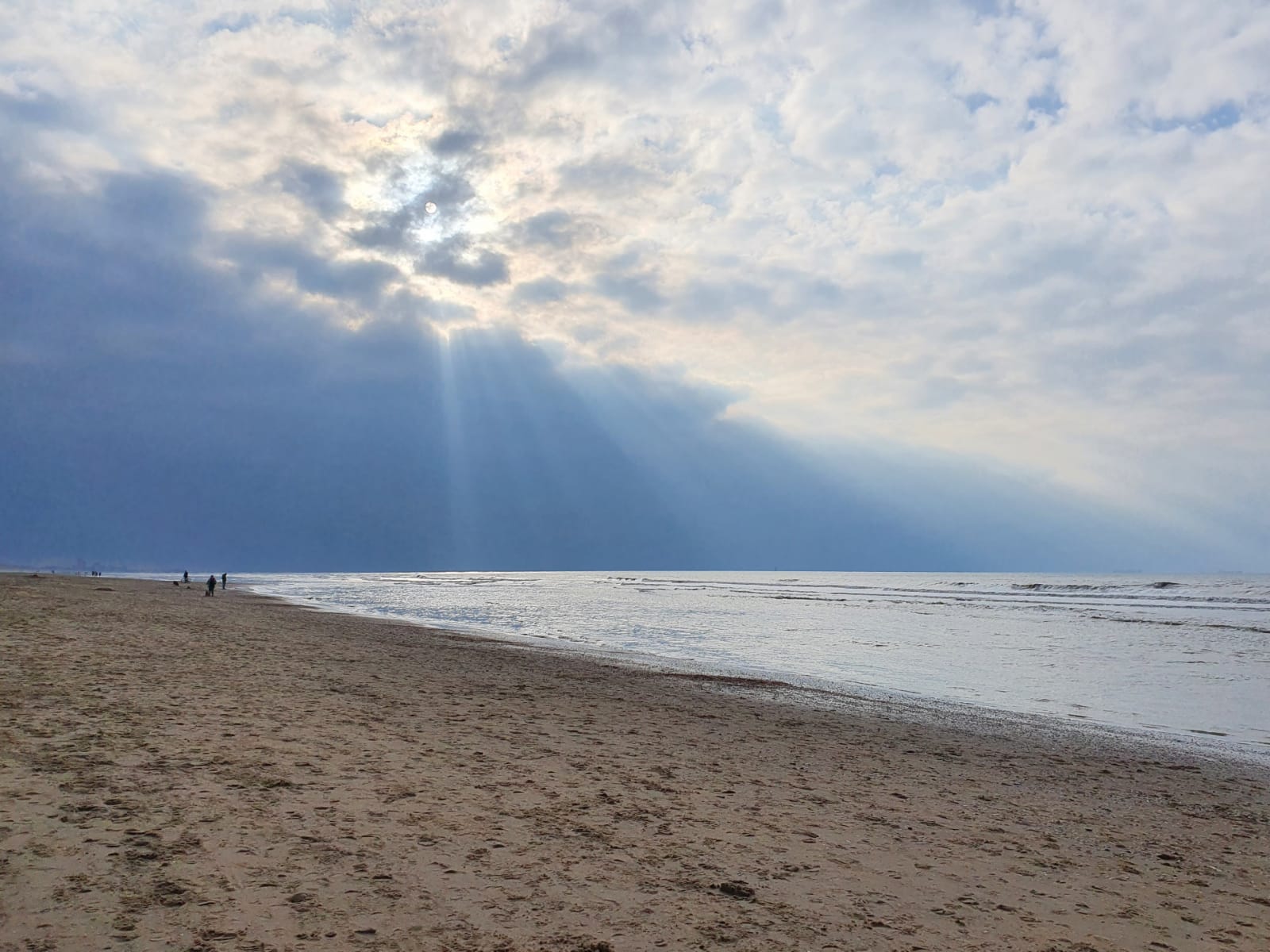 passing of clouds, Wassenaar nld | Scrolller