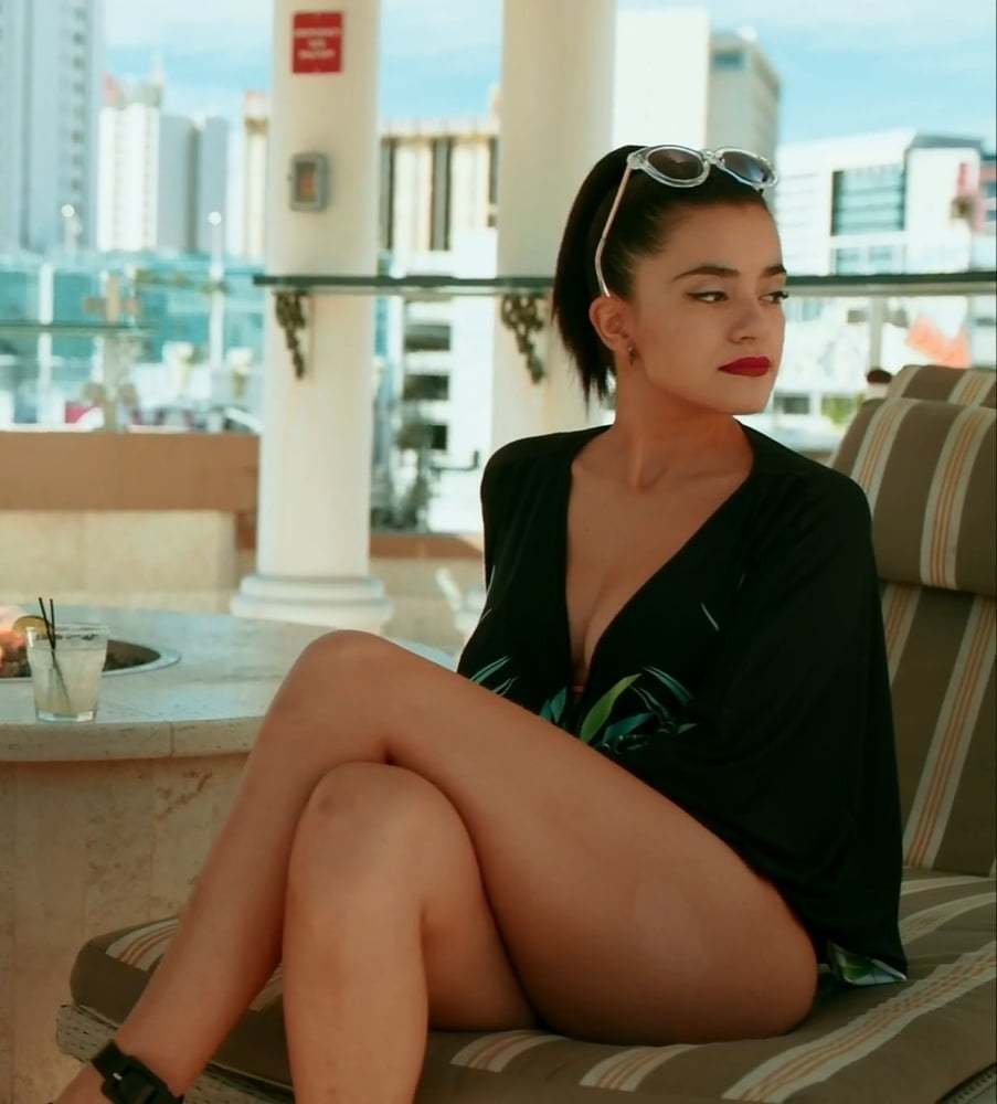 Paulina Gaitan | Scrolller