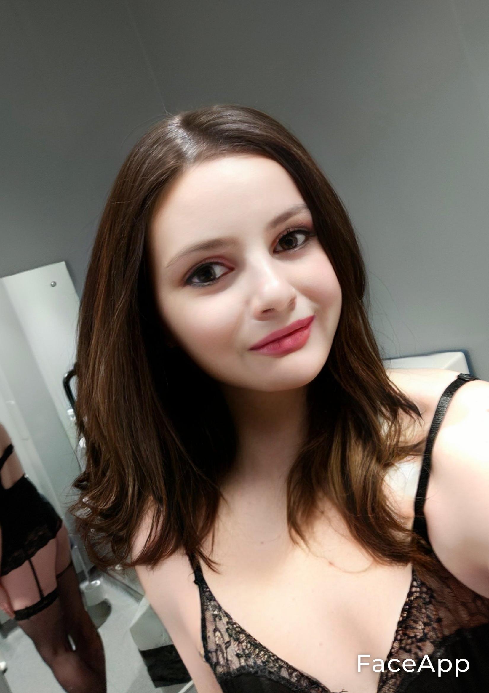 Peachy 🍑 | Scrolller