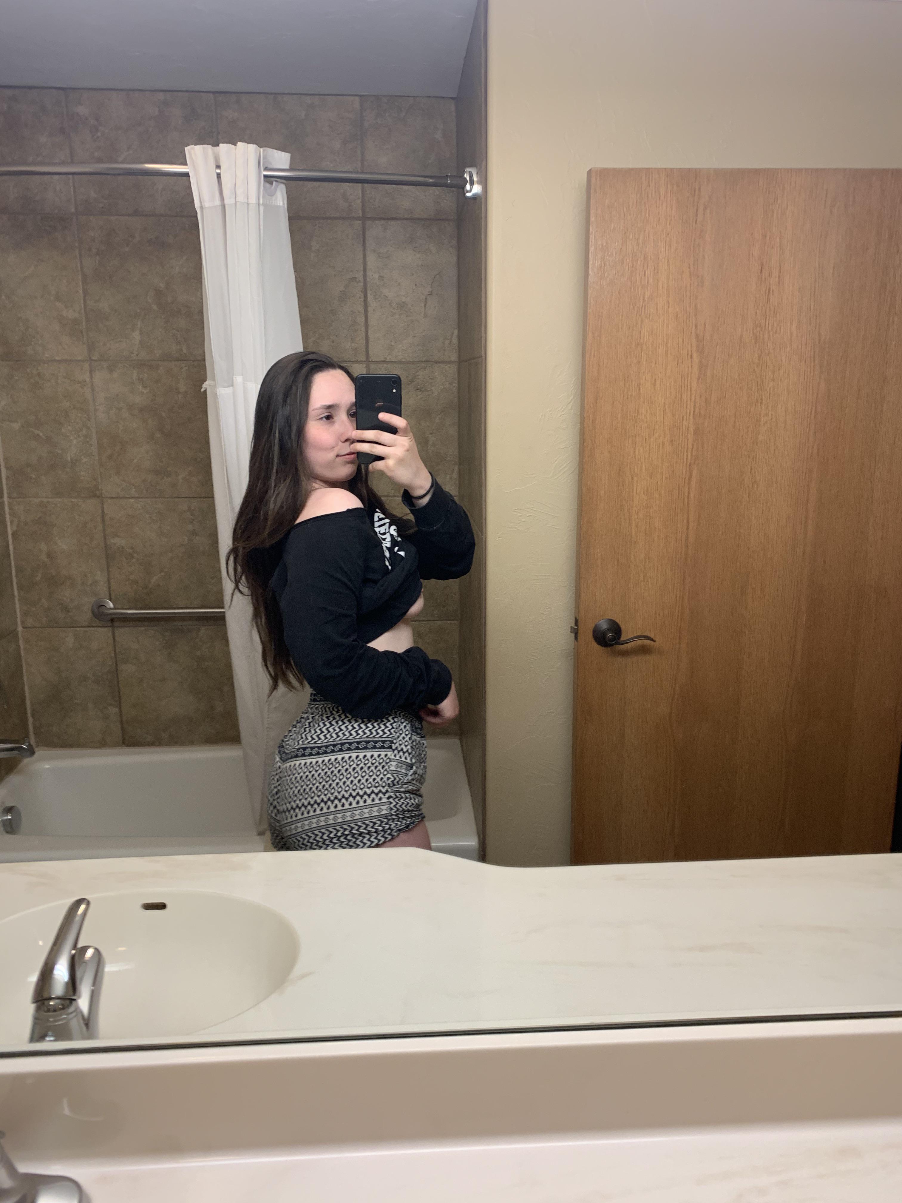 Peekaboo 😈 | Scrolller