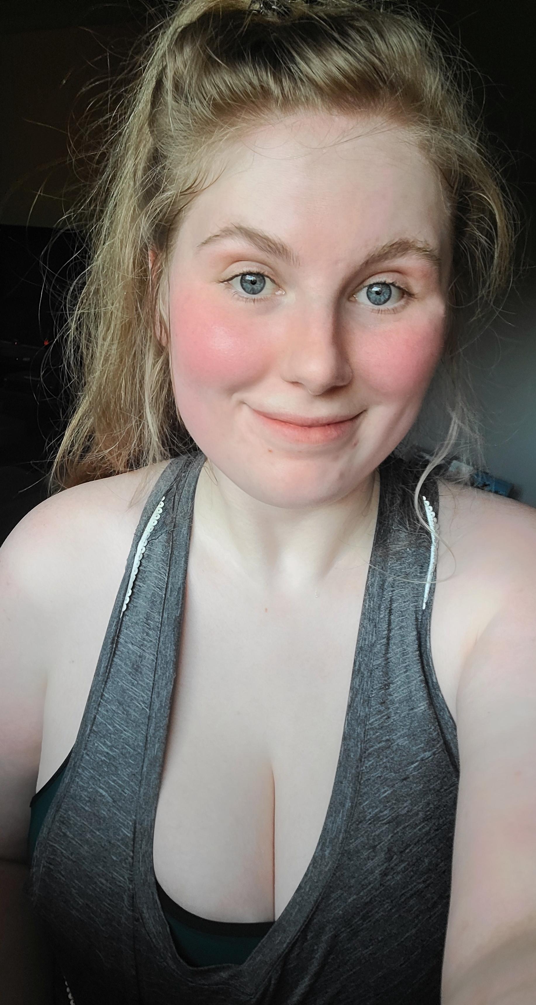 Peleton rides are no joke lmao (22F) | Scrolller