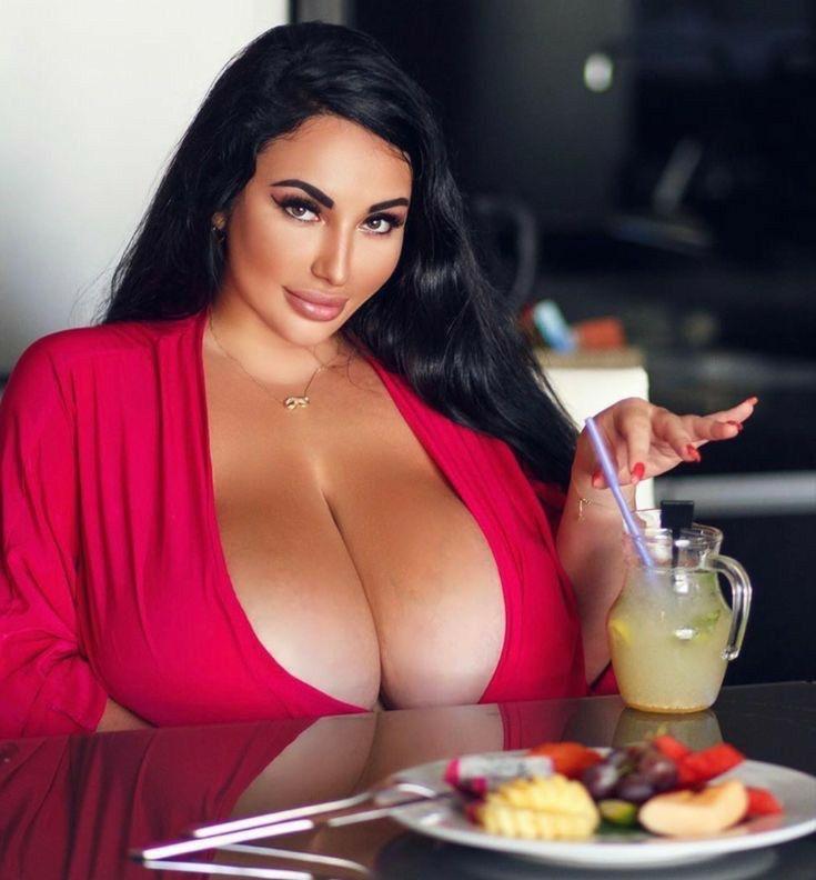 Perfect date | Scrolller