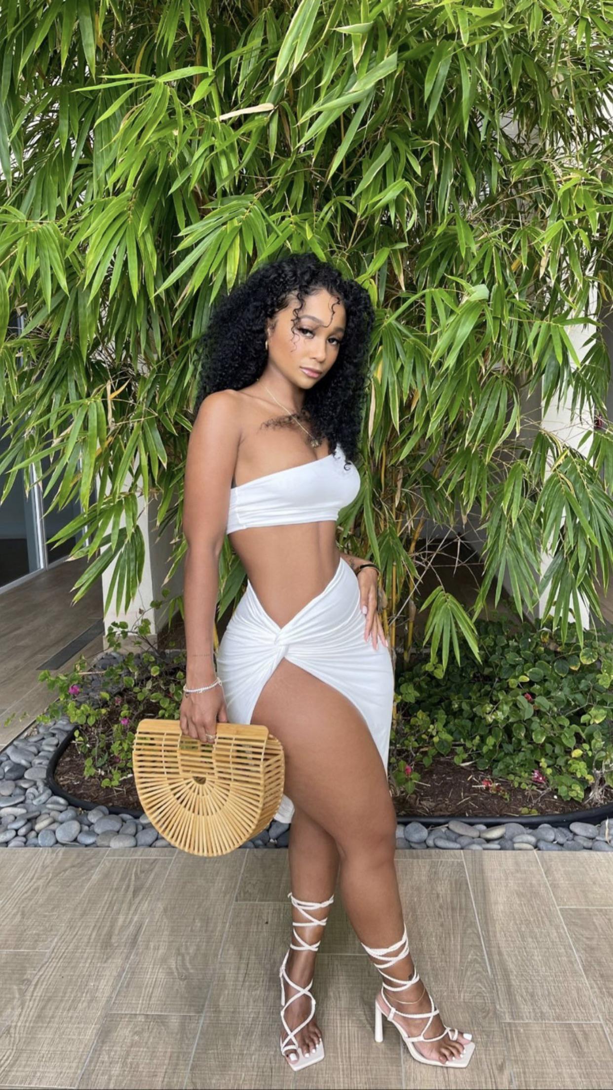 Perfect figure | Scrolller