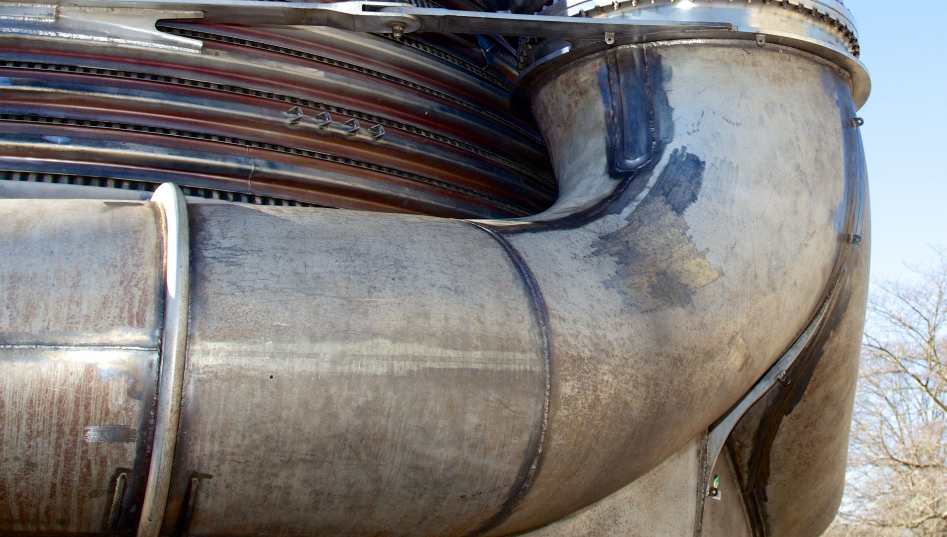 Perfect hand-made welds on F1 rocket engines (from the Saturn V moon rocket) | Scrolller