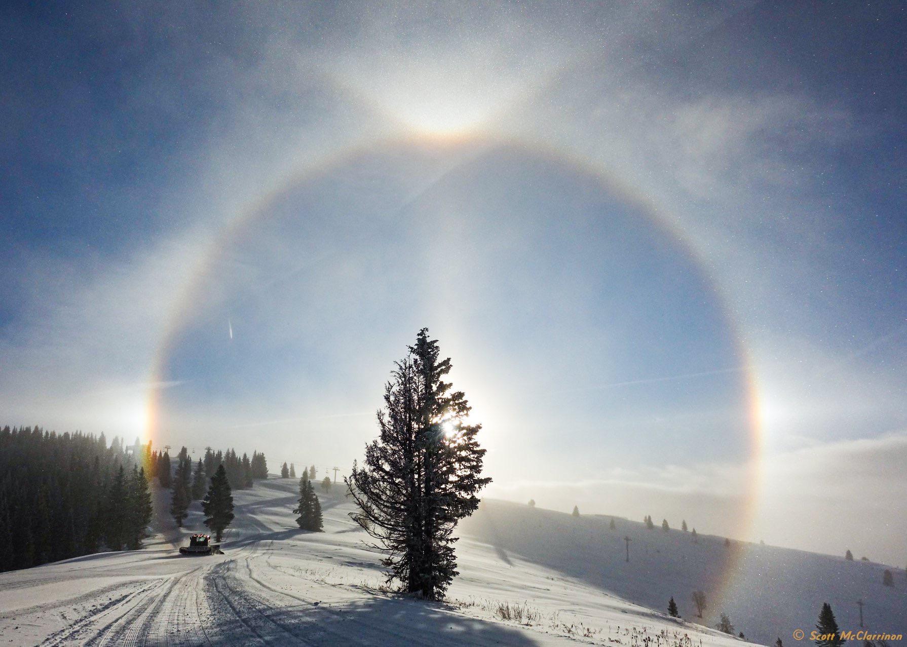 Perfect rainbow circle | Scrolller