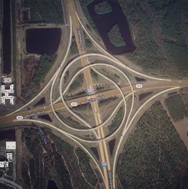 Perfectly symmetrical highway interchange. | Scrolller