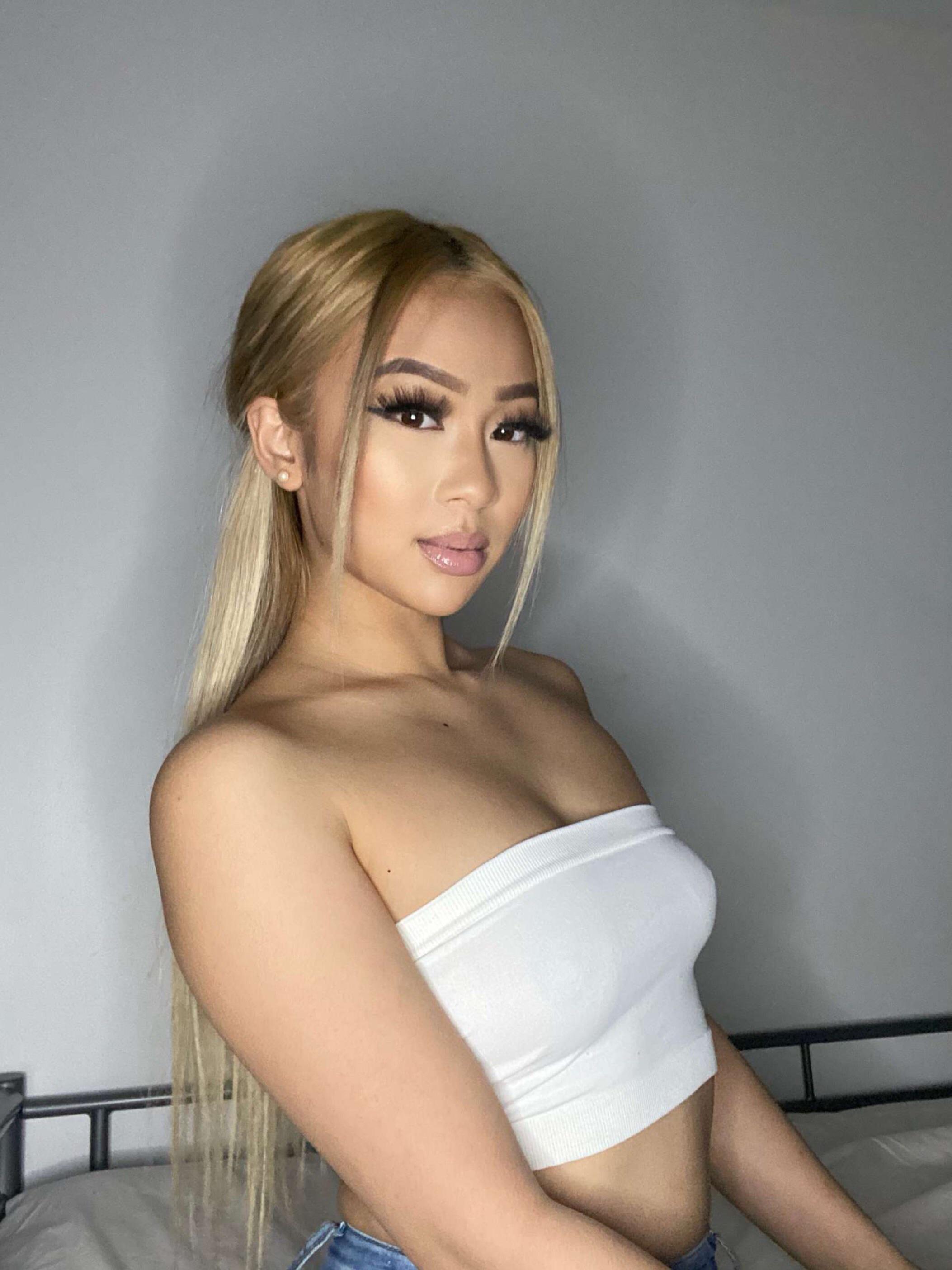 Perky with no bra 🤪 | Scrolller