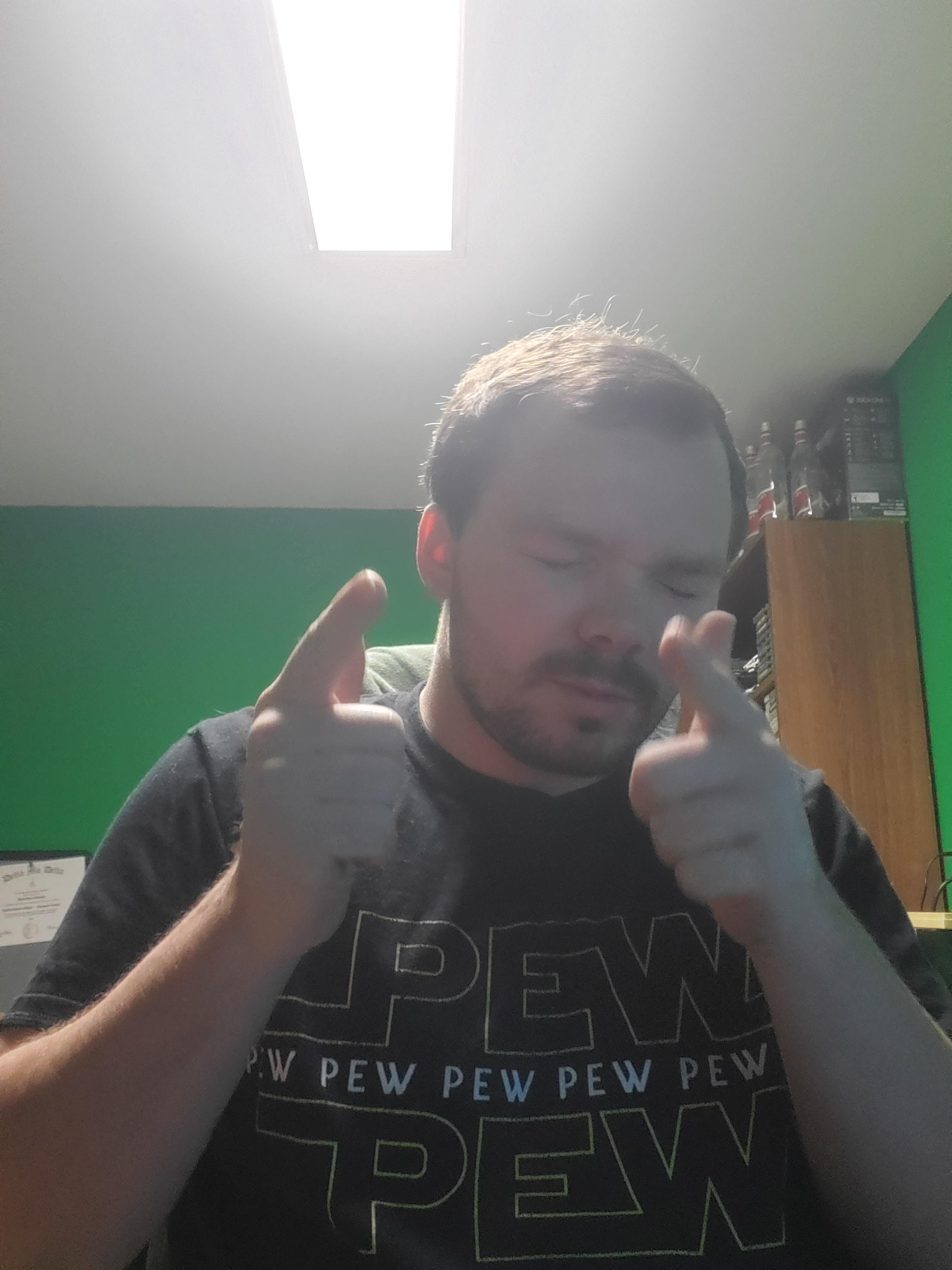 Pew pew pew pew | Scrolller