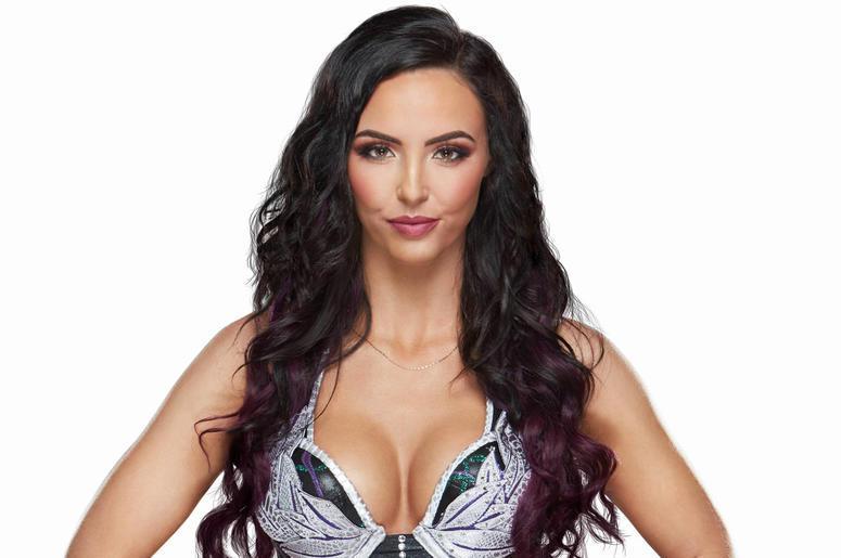 Peyton Royce | Scrolller