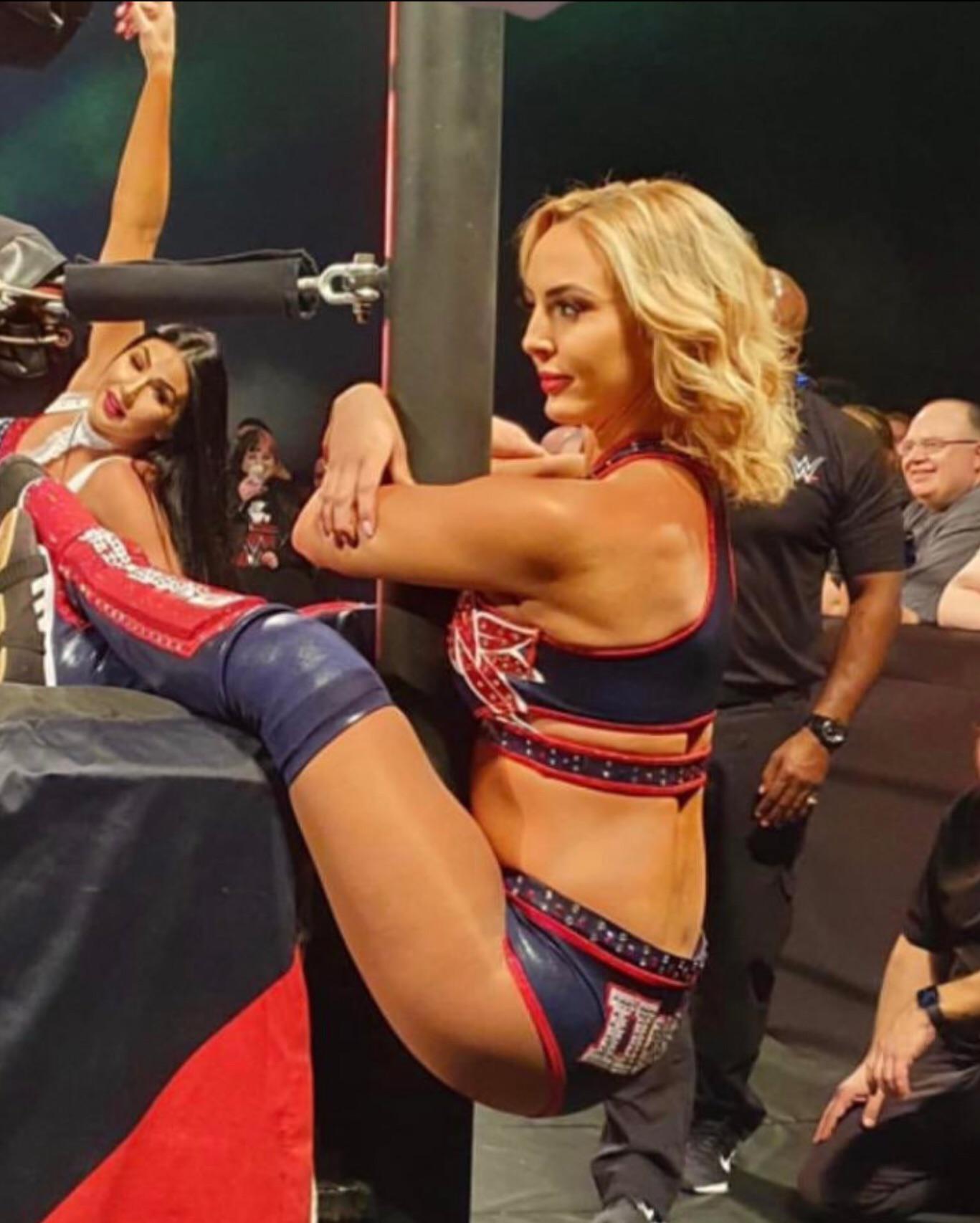 Peyton Royce | Scrolller