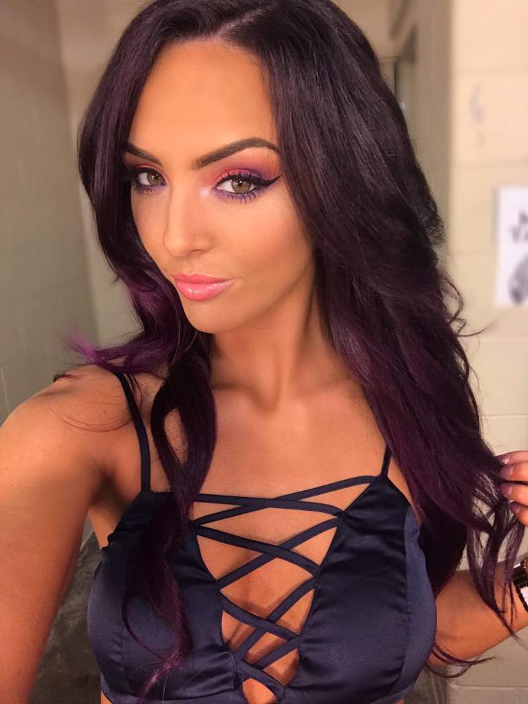 Peyton Royce | Scrolller