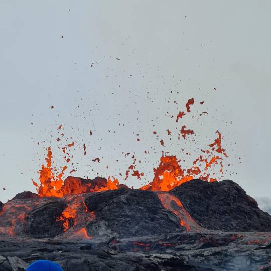 Pic from the Fagradalsfjall volcano in Iceland! :) | Scrolller