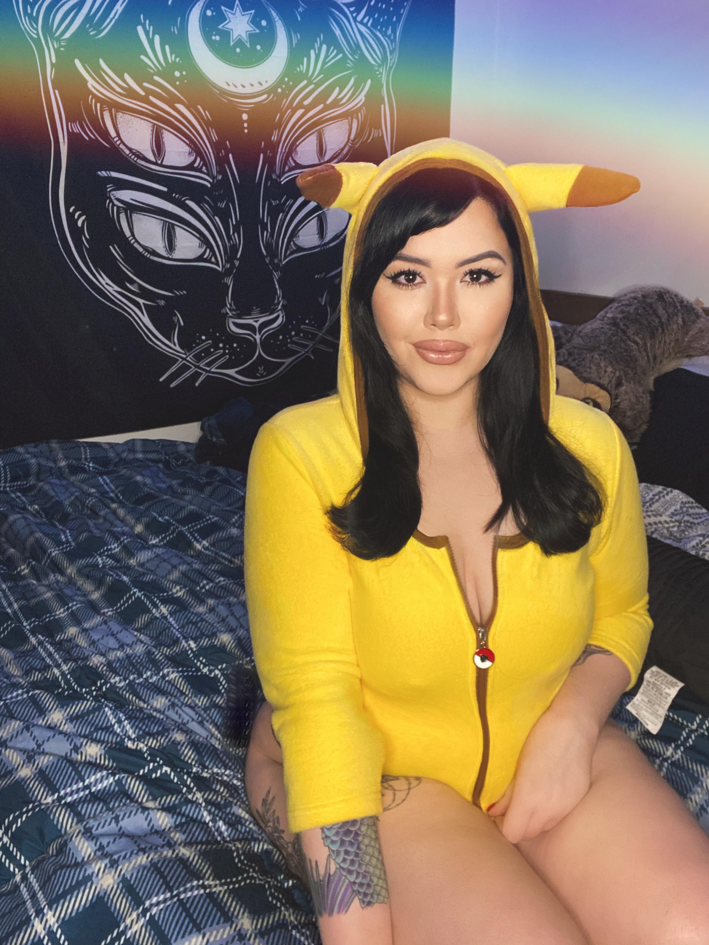 Pika Pika ⚡️💛 | Scrolller