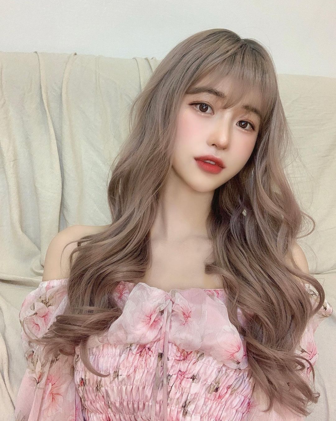 Pink flowers | Scrolller