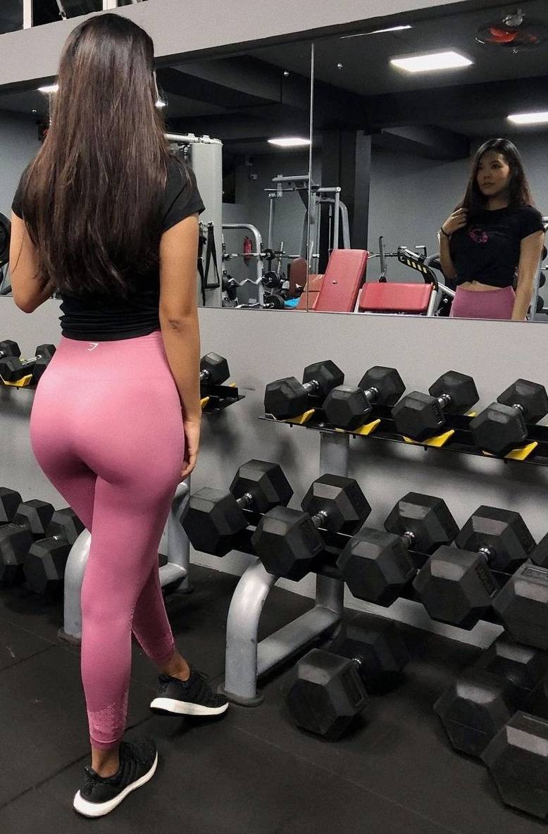 Pink leggings | Scrolller