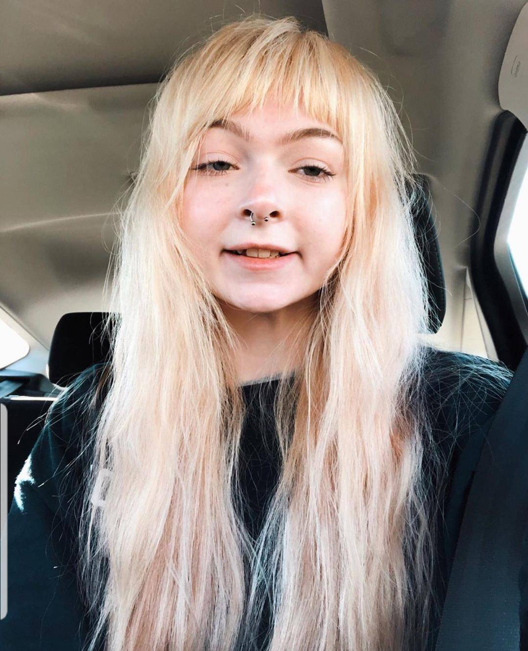 Pink Rocker Cut | Scrolller