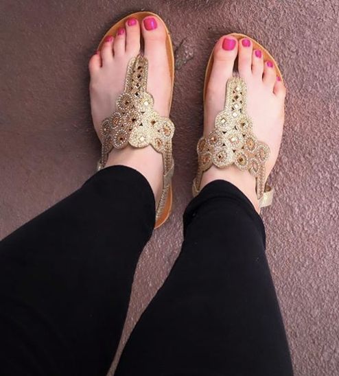 Do you like my pink toes in princess sandals? | Scrolller