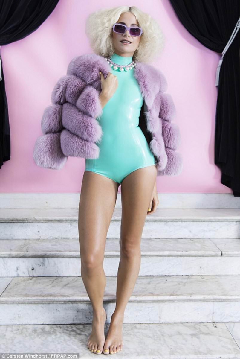 Pixie Lott | Scrolller