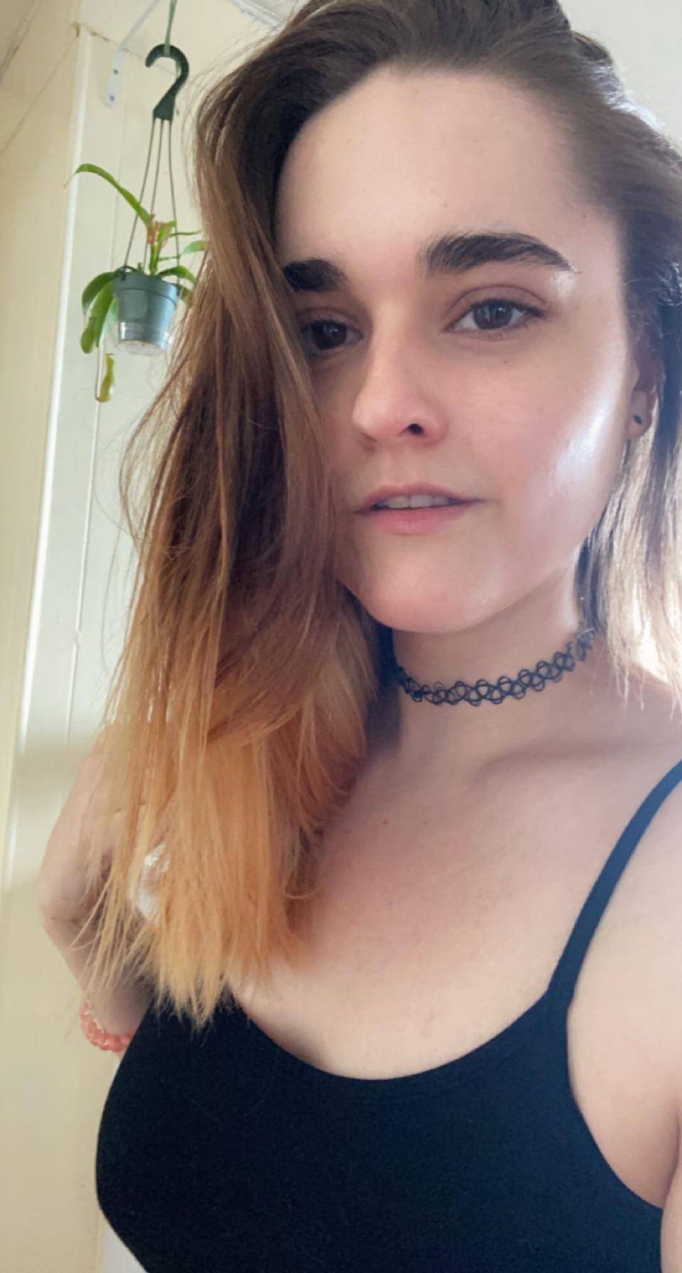 Plain Jane face :)) | Scrolller