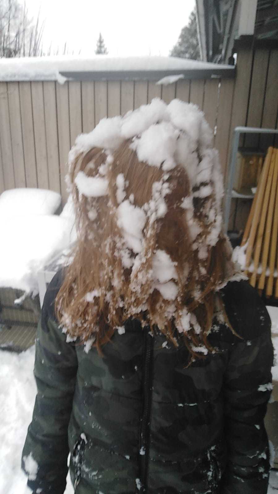 Playing in snow. | Scrolller