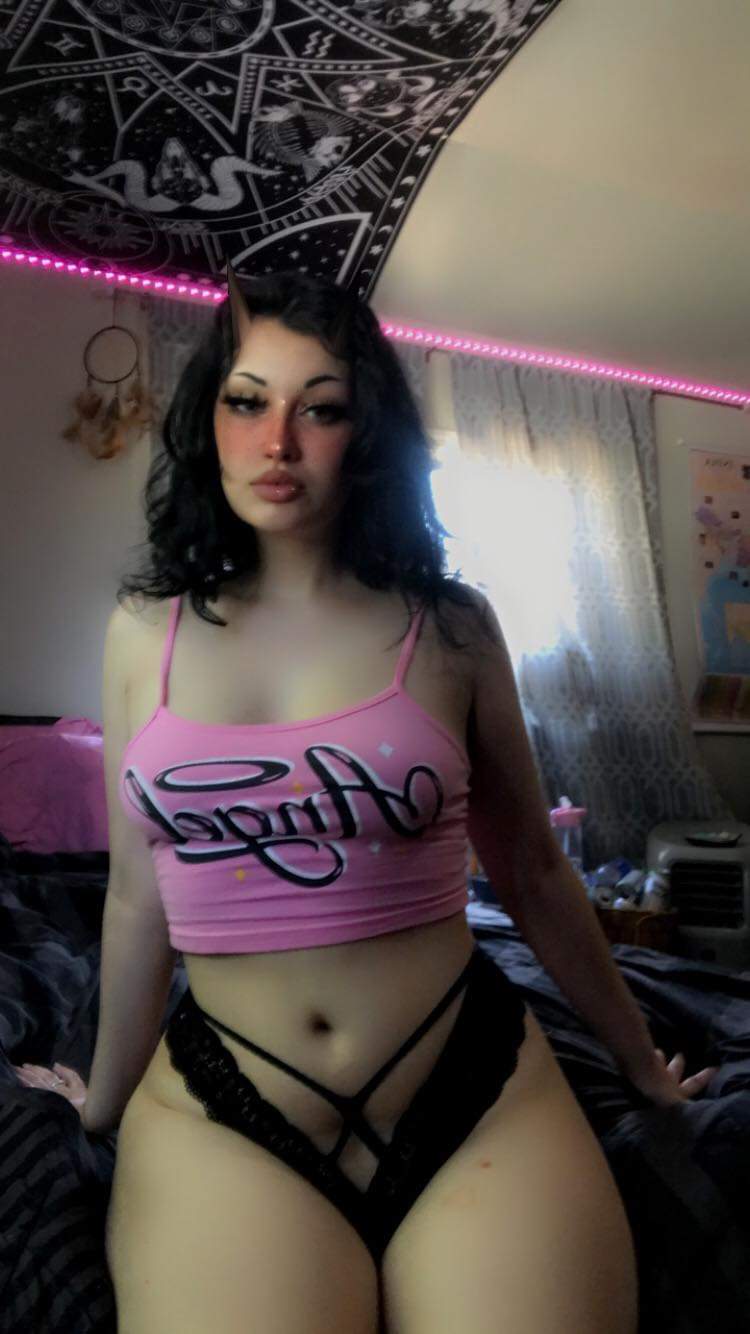 please breed me ♡ | Scrolller