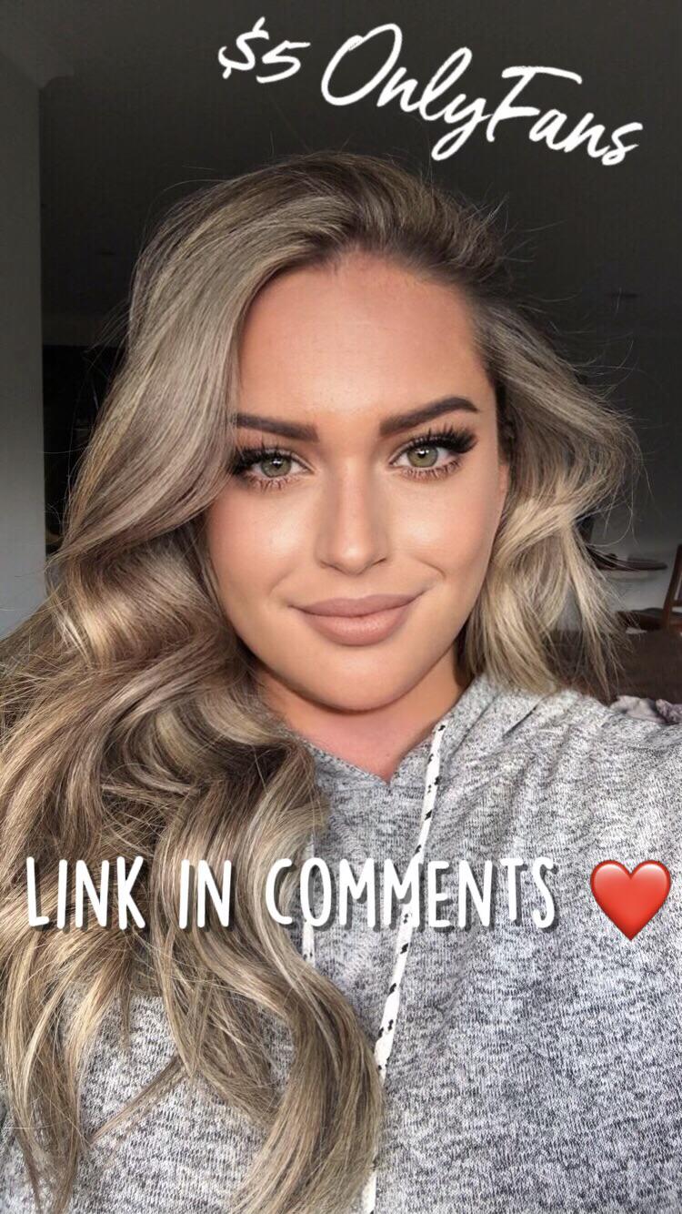 Please come chat to me, I’m so bored and lonely 🥺🥺 | Scrolller