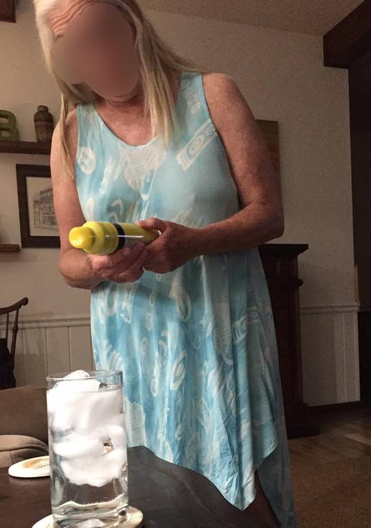 Pokies Poking Through Her Nightgown Scrolller
