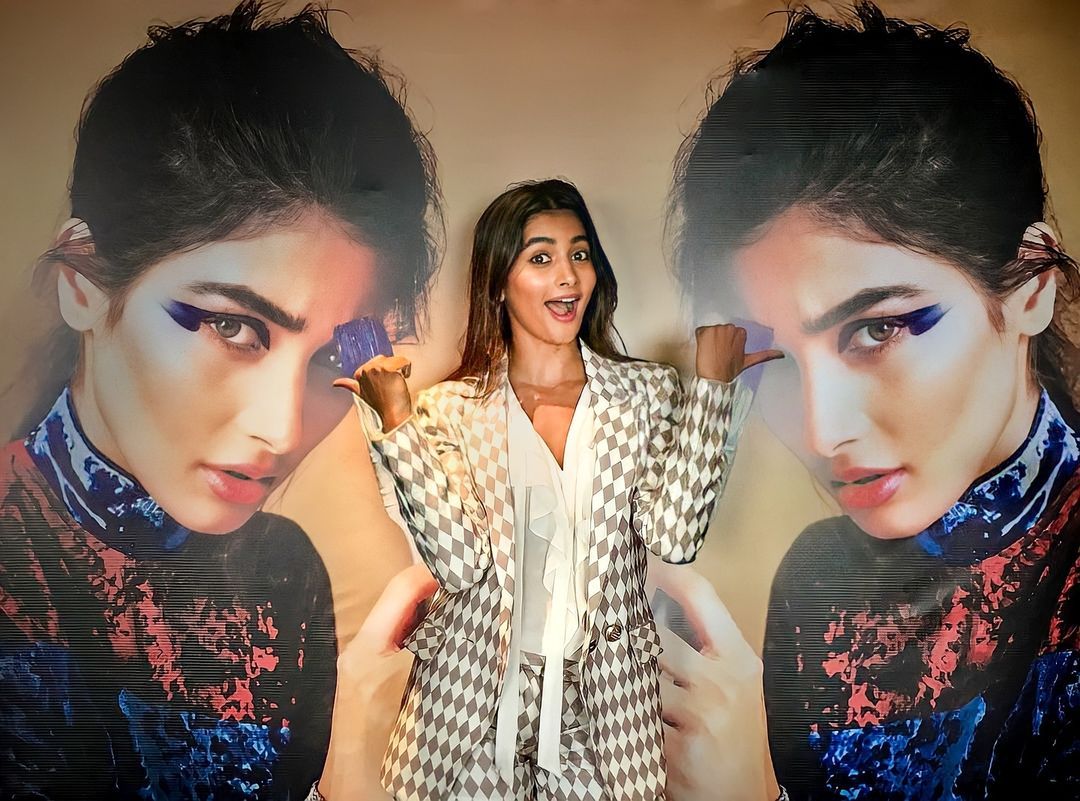 Pooja Hegde | Scrolller