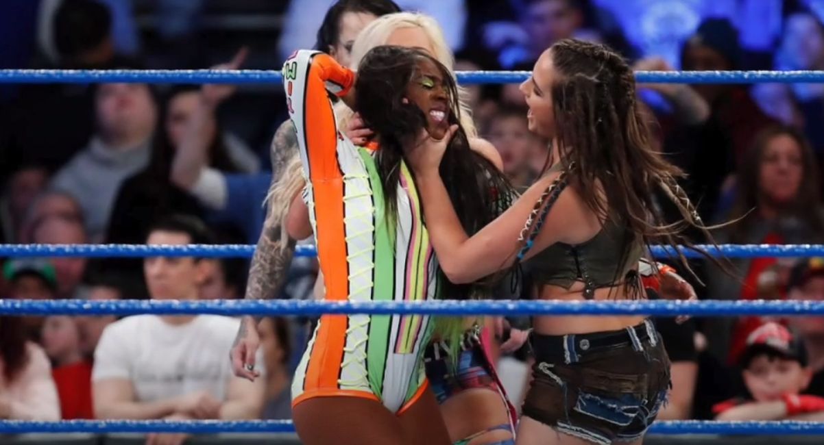 Poor Naomi | Scrolller