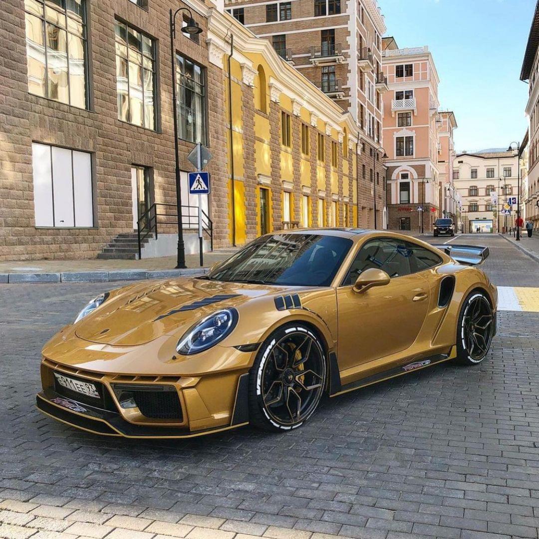 Porsche 911 Turbo | Scrolller