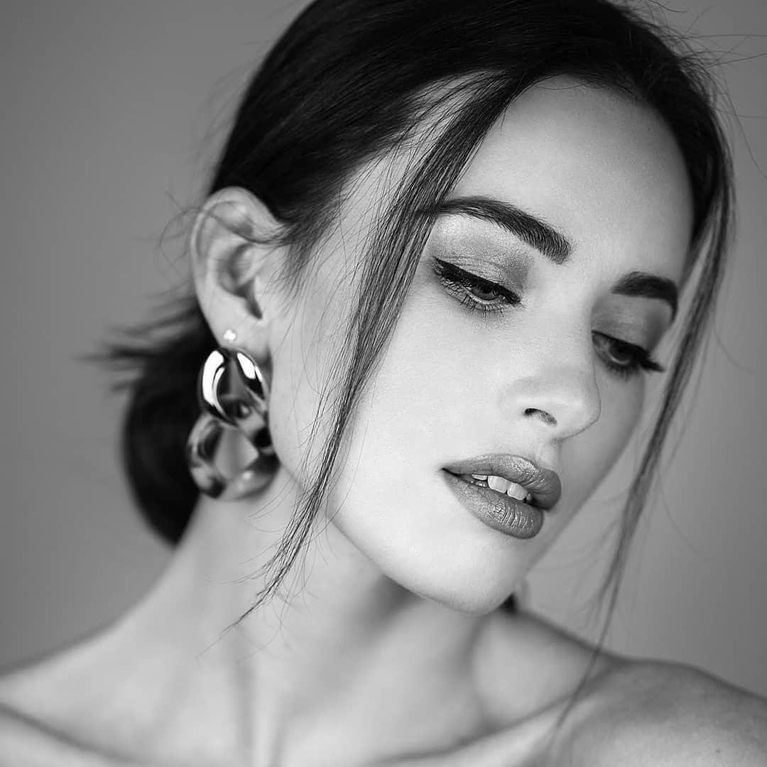 Portrait | Scrolller