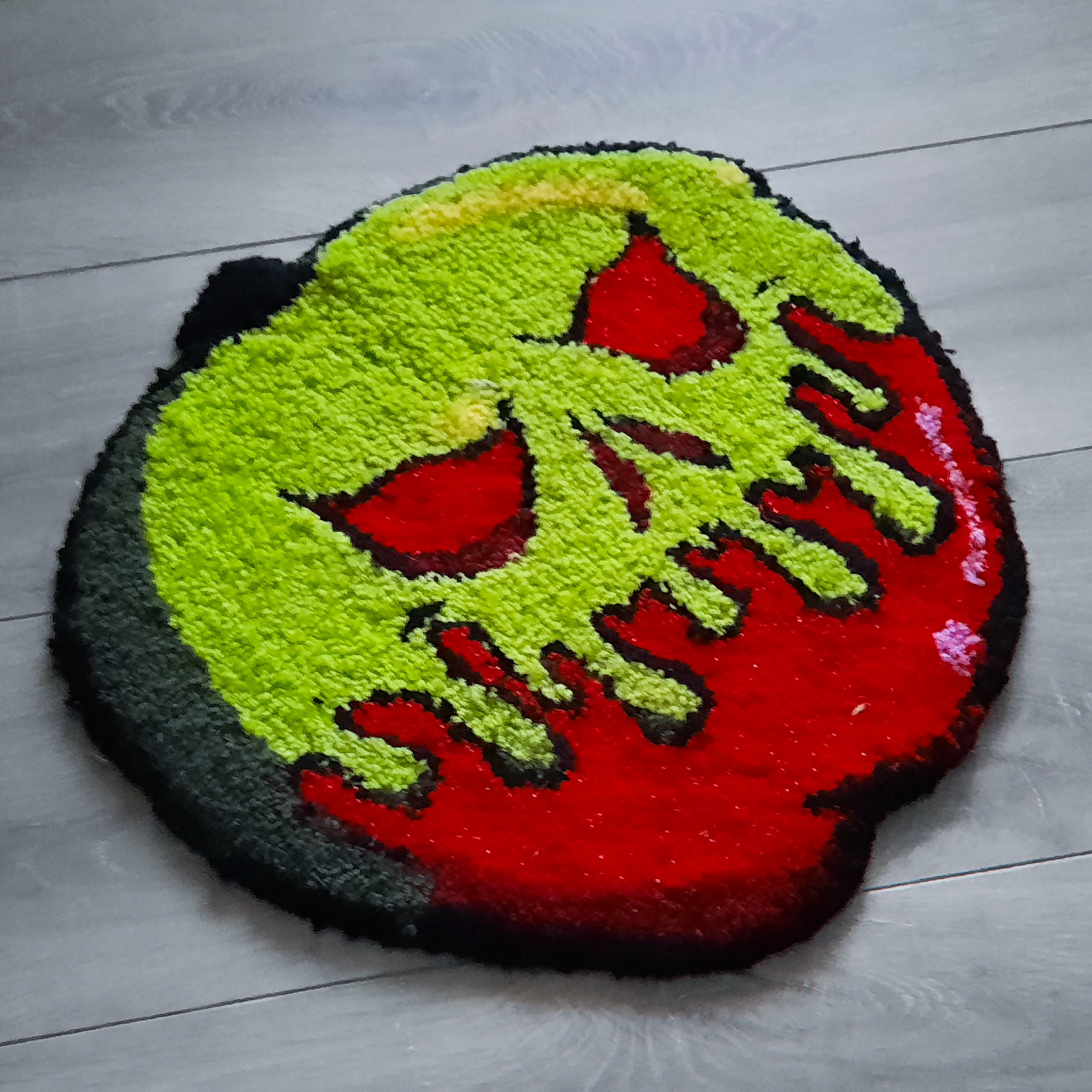 Posion apple loop pile rug, my second ever! | Scrolller