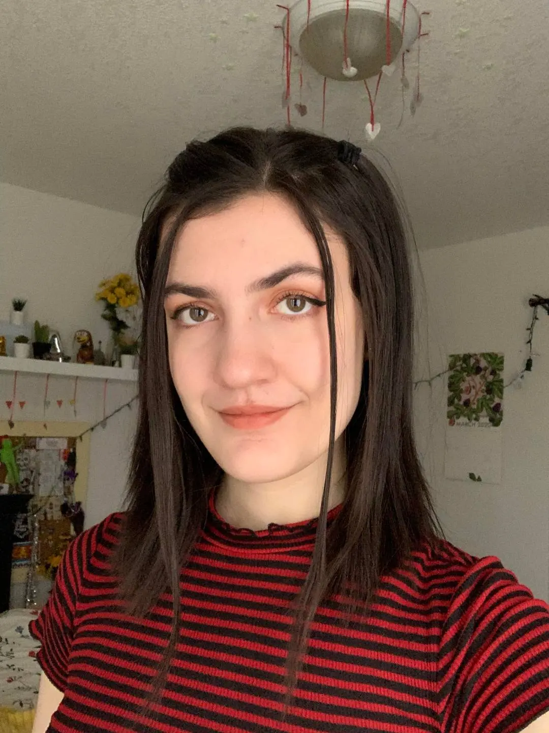Post Haircut Who Am I My Hair Is Naturally Kinda Curly Too This Pic