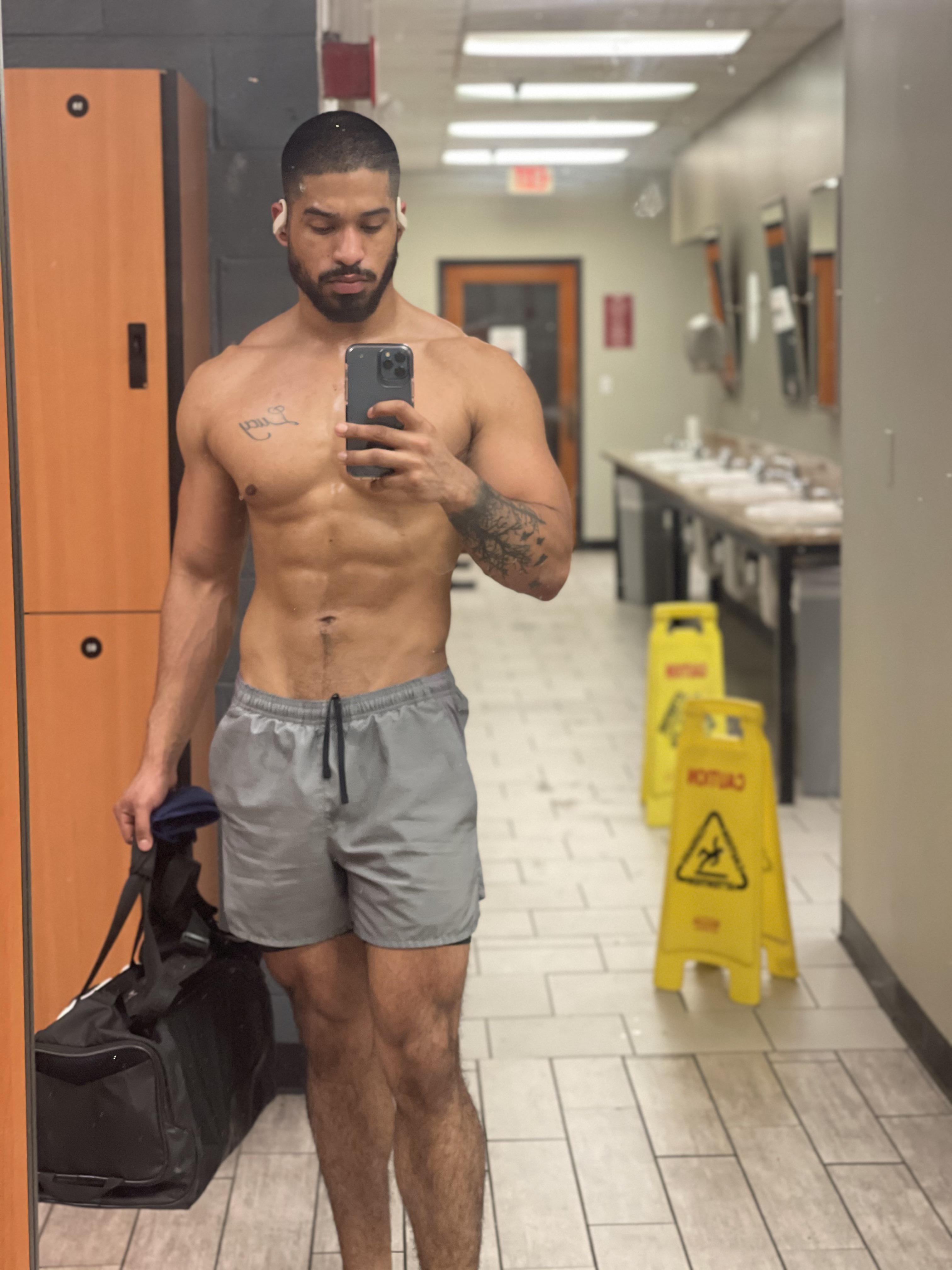 Post workout 25 straighhtt | Scrolller